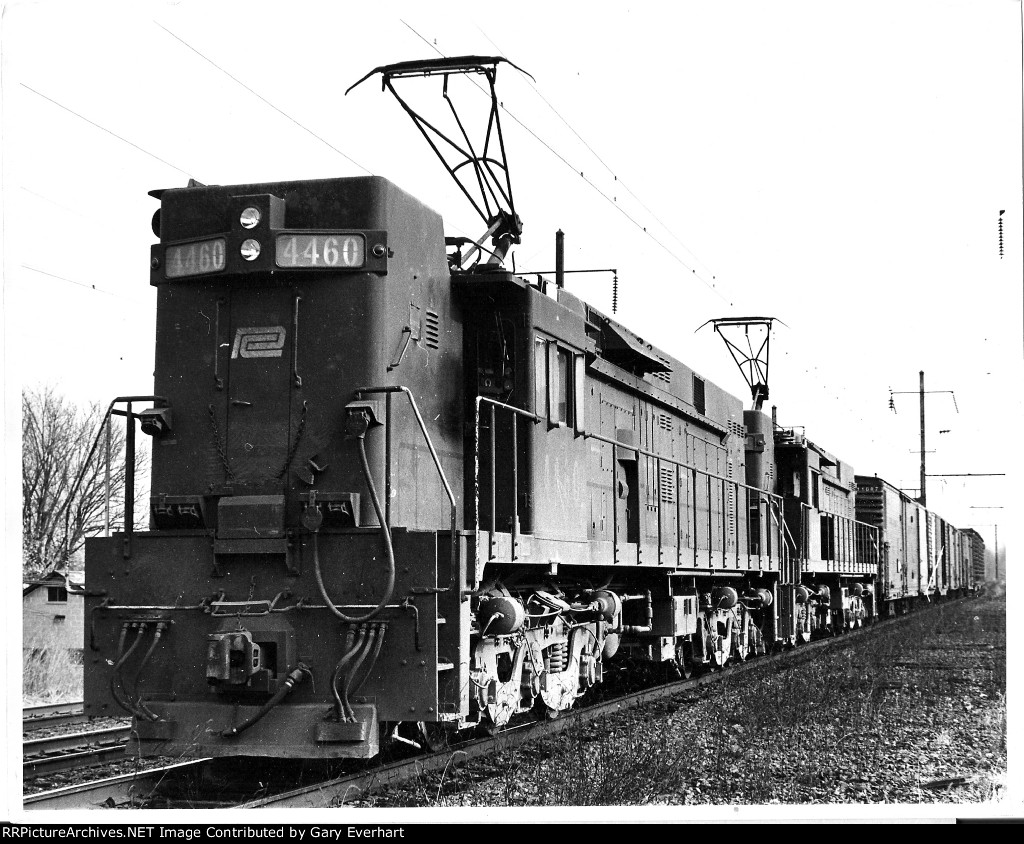 PC E44 #4460 - Penn Central